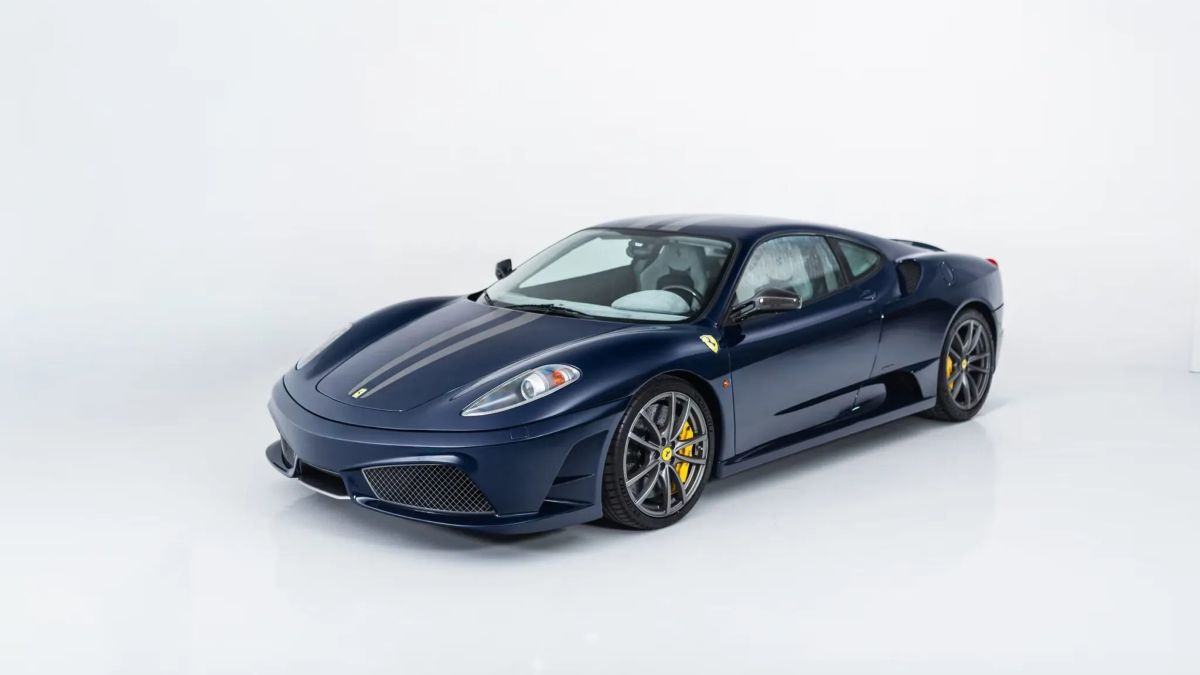 Στο «σφυρί» η πρώτη Ferrari 430 Scuderia!