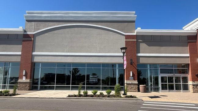 Barnes & Noble 'coming soon' in Henrietta