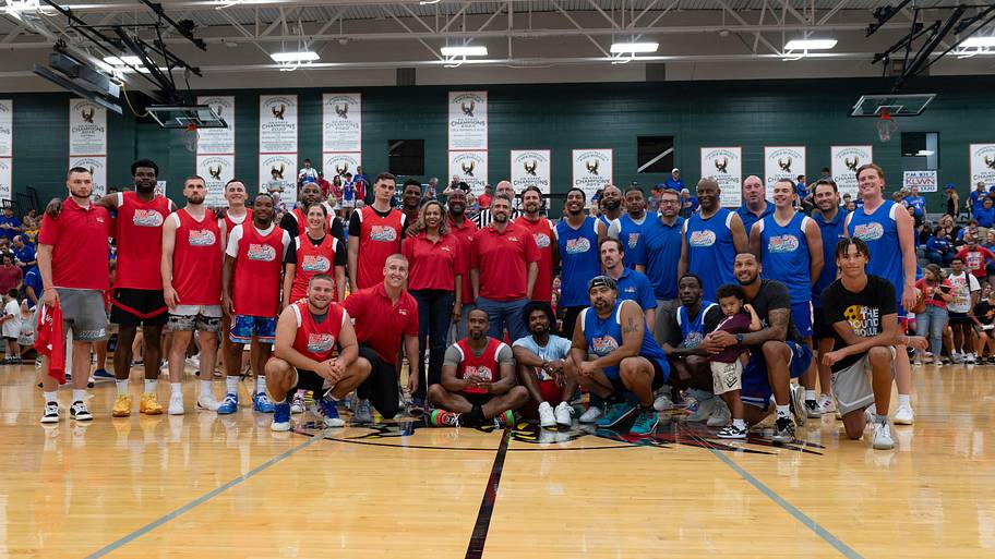Kansas basketball greats set to return to Lawrence for 2026 Rock Chalk ...