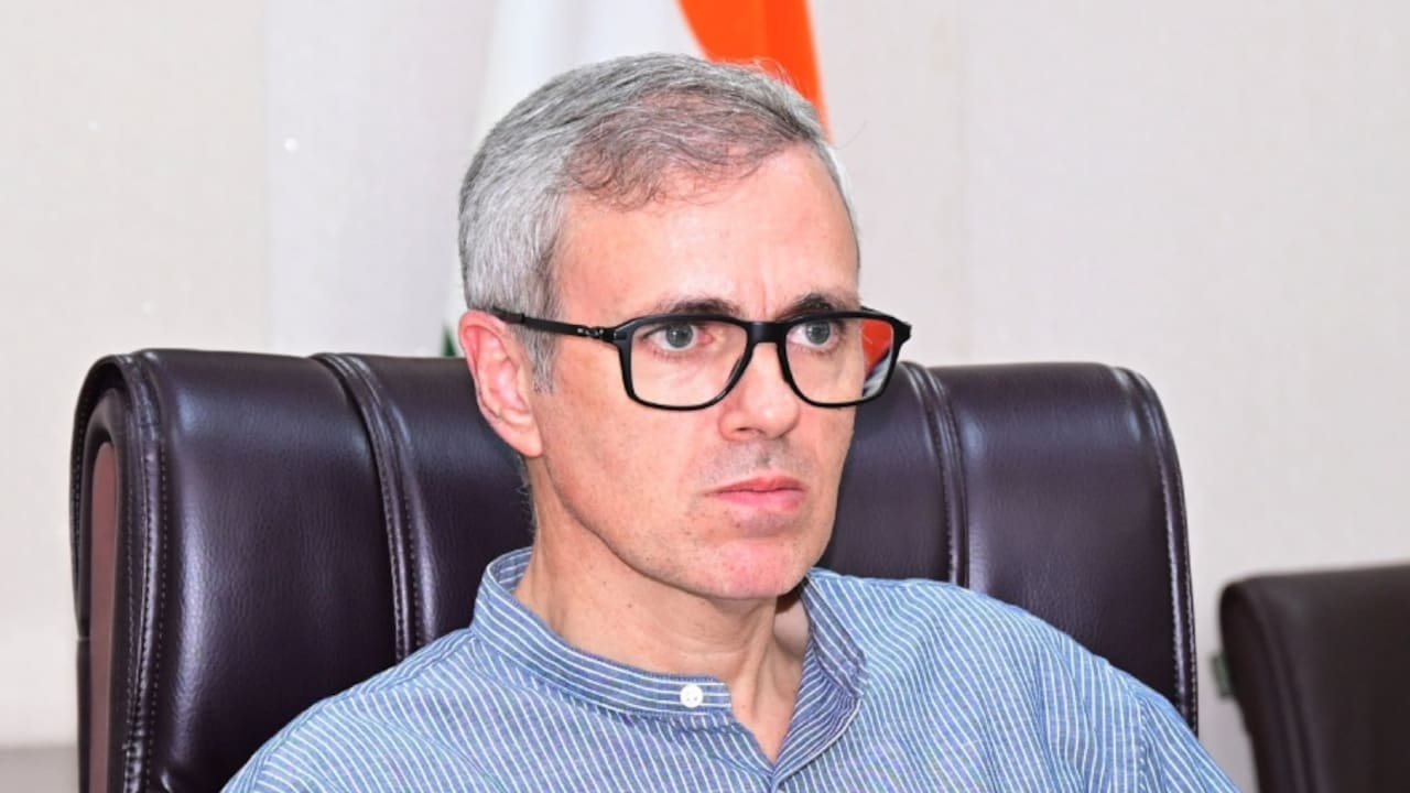 Omar Abdullah's Parliament protest for J&K's statehood on Monsoon ...