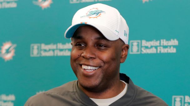 Lions hiring former Dolphins GM Chris Grier as personnel executive
