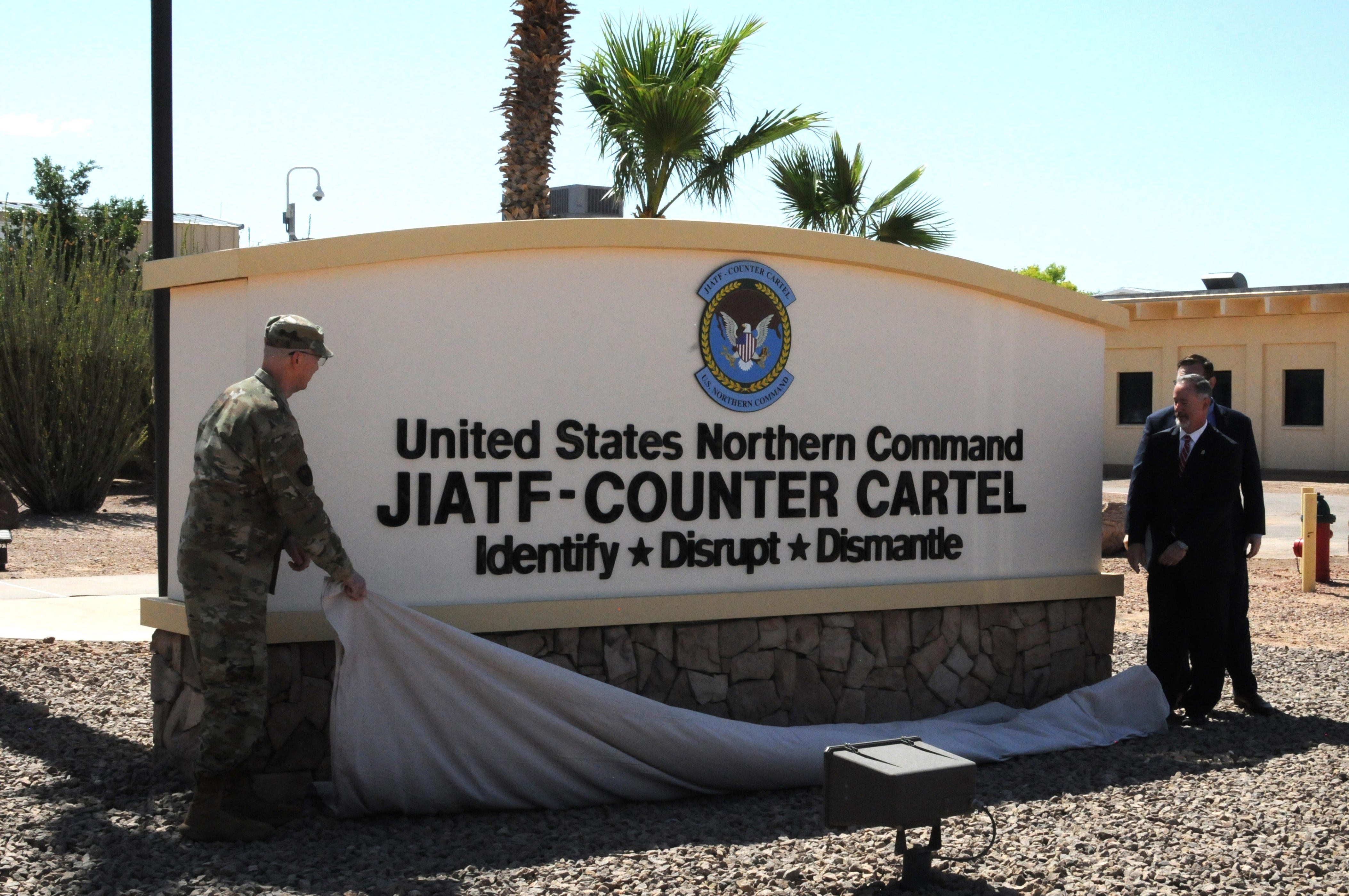 Fort Bliss unit cases colors, shifts mission to target drug cartels