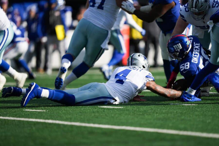 Prescott’s peak was higher: PFF ranks Dak Prescott as the better Dallas ...