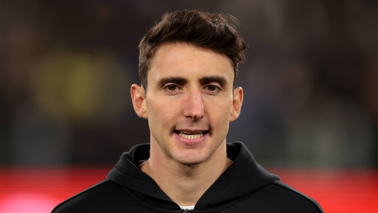 Chelsea make 'decisive move' with €30m offer for top target