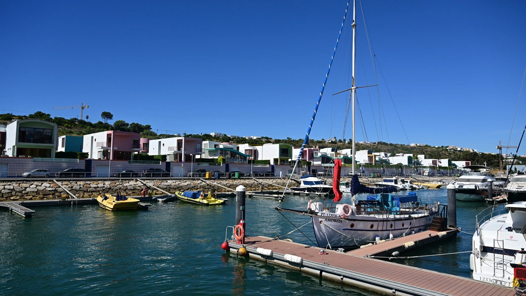 Algarve dubbed 'California of Europe' for beaches and wine