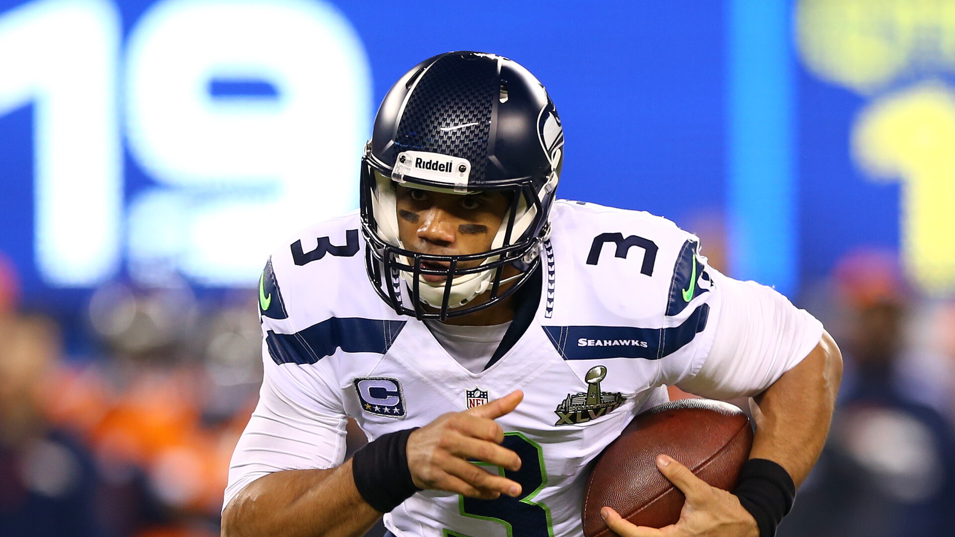 Russell Wilson announces his retirement