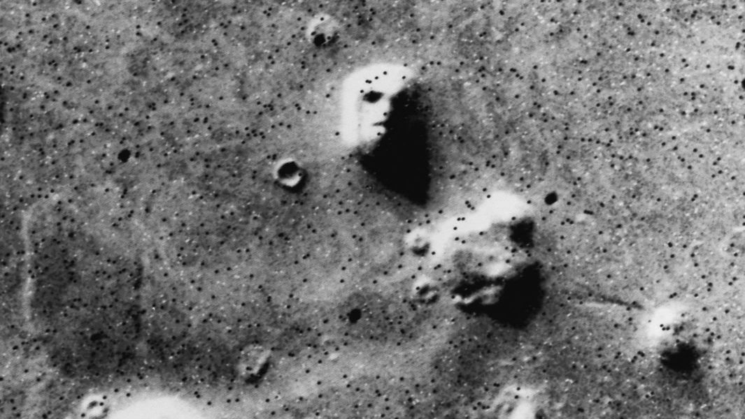 18 striking examples of pareidolia
