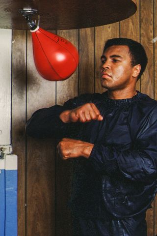 Muhammad Ali began showing signs of Parkinson’s in his 20s, but he ...