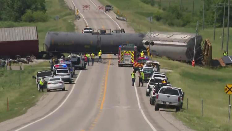 Iowa train derailment: What to know about the intersection and the rail ...