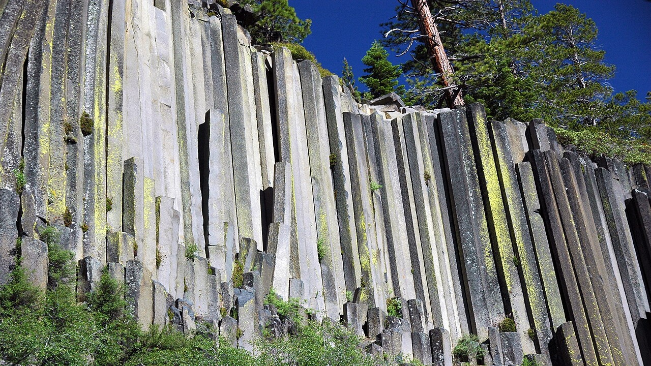 Near Mammoth Lakes, a lava wall rose from the earth, and you can walk ...