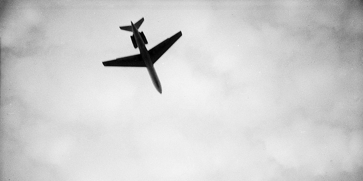 23 years after a Boeing 727 vanished at sunset, these clues show how it ...