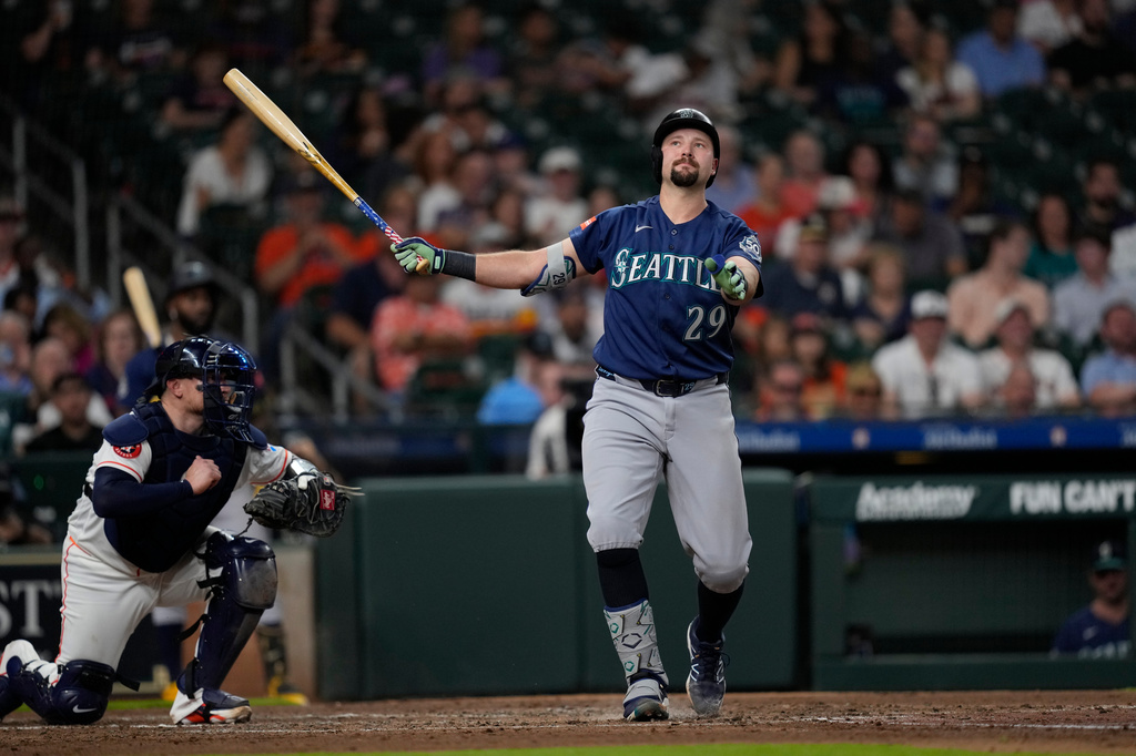 Mariners first baseman Josh Naylor is back in the lineup for Wednesday ...