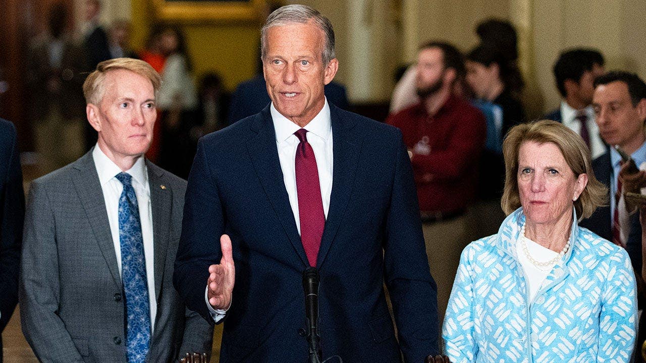 Republicans bat down bid to handcuff Trump’s war powers as peace deal nears