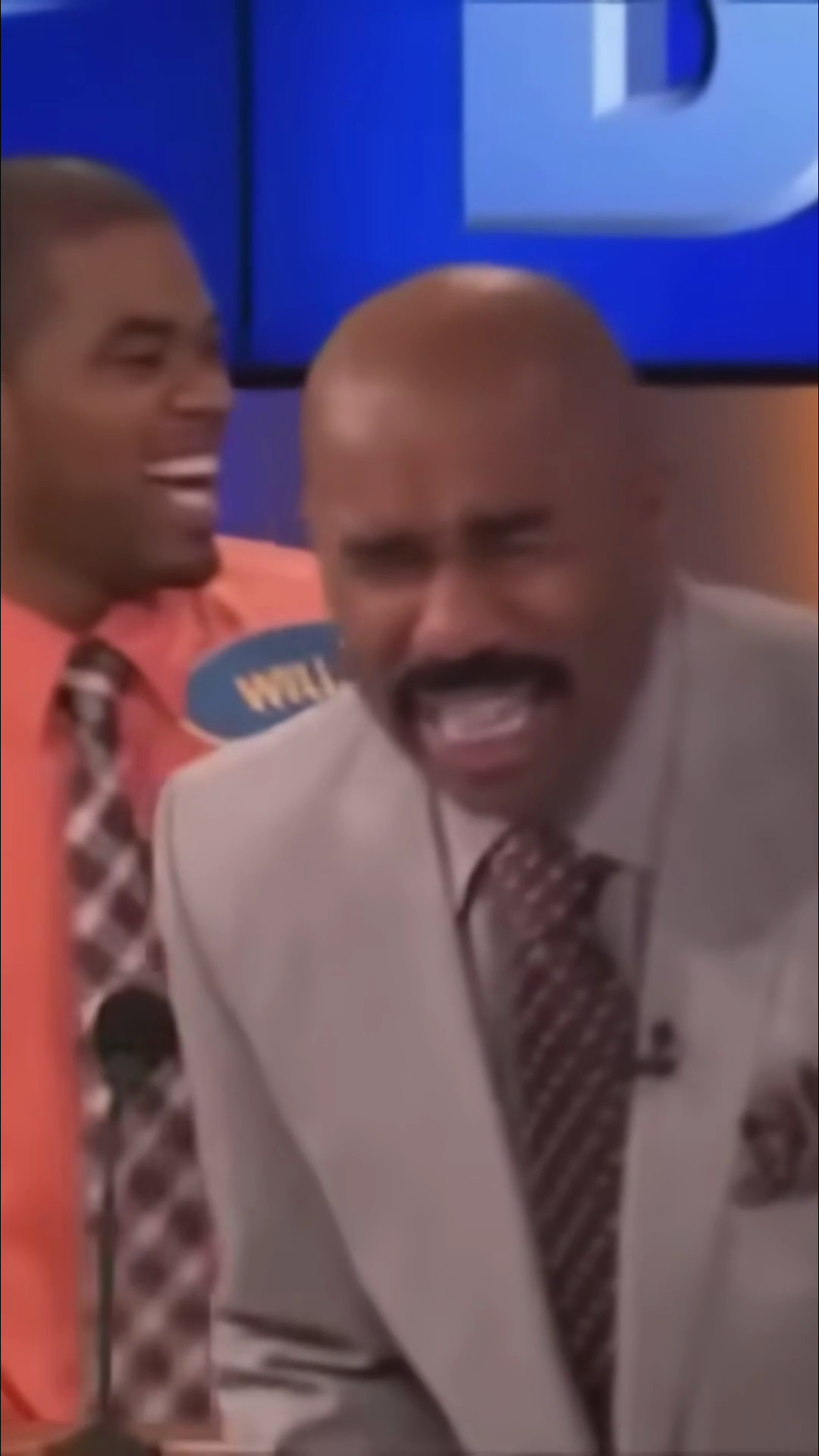 Steve Harvey roasts this Family Feud answer