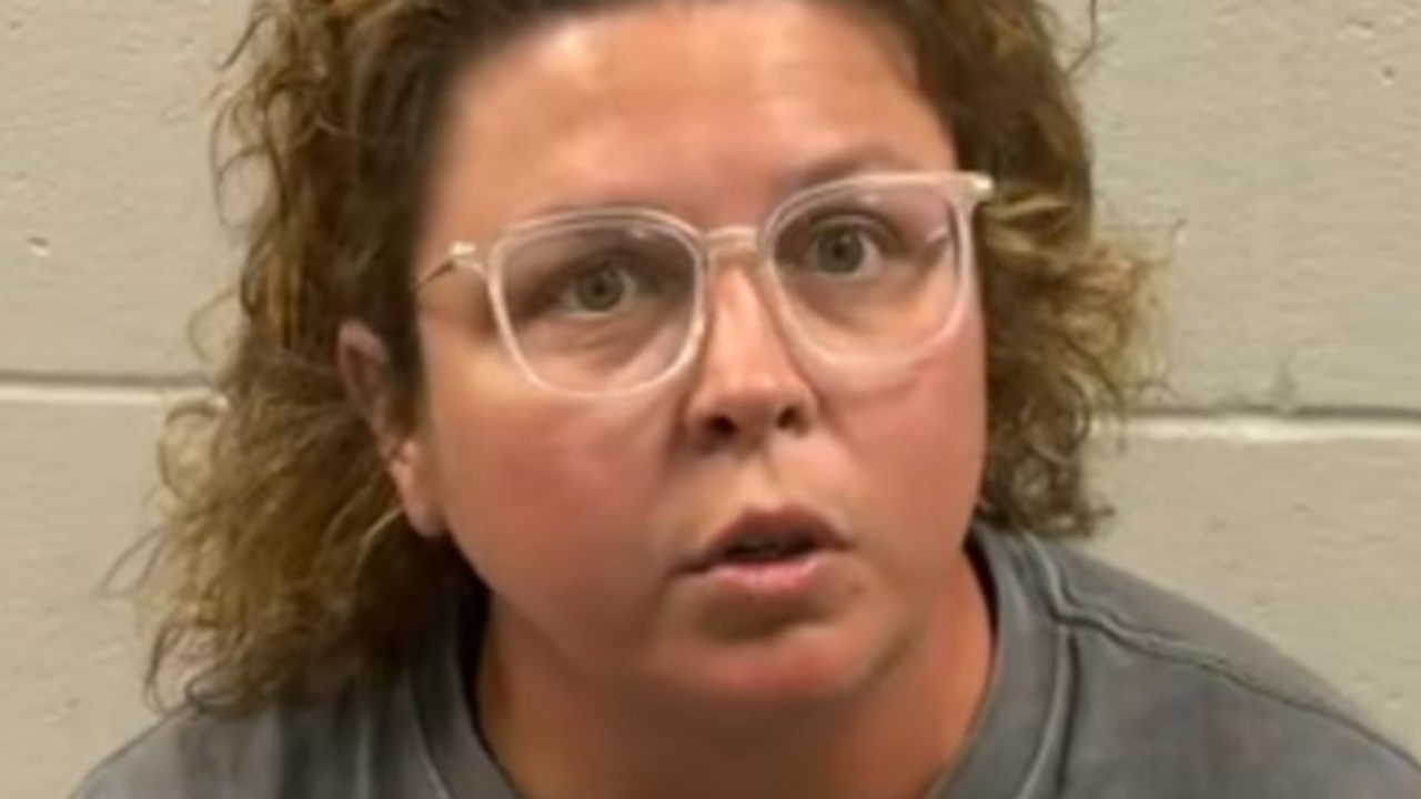 Texas volleyball coach arrested after messages expose alleged ...