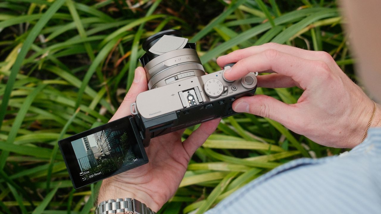 This trending compact camera has zoomed to the top – for a feature ...