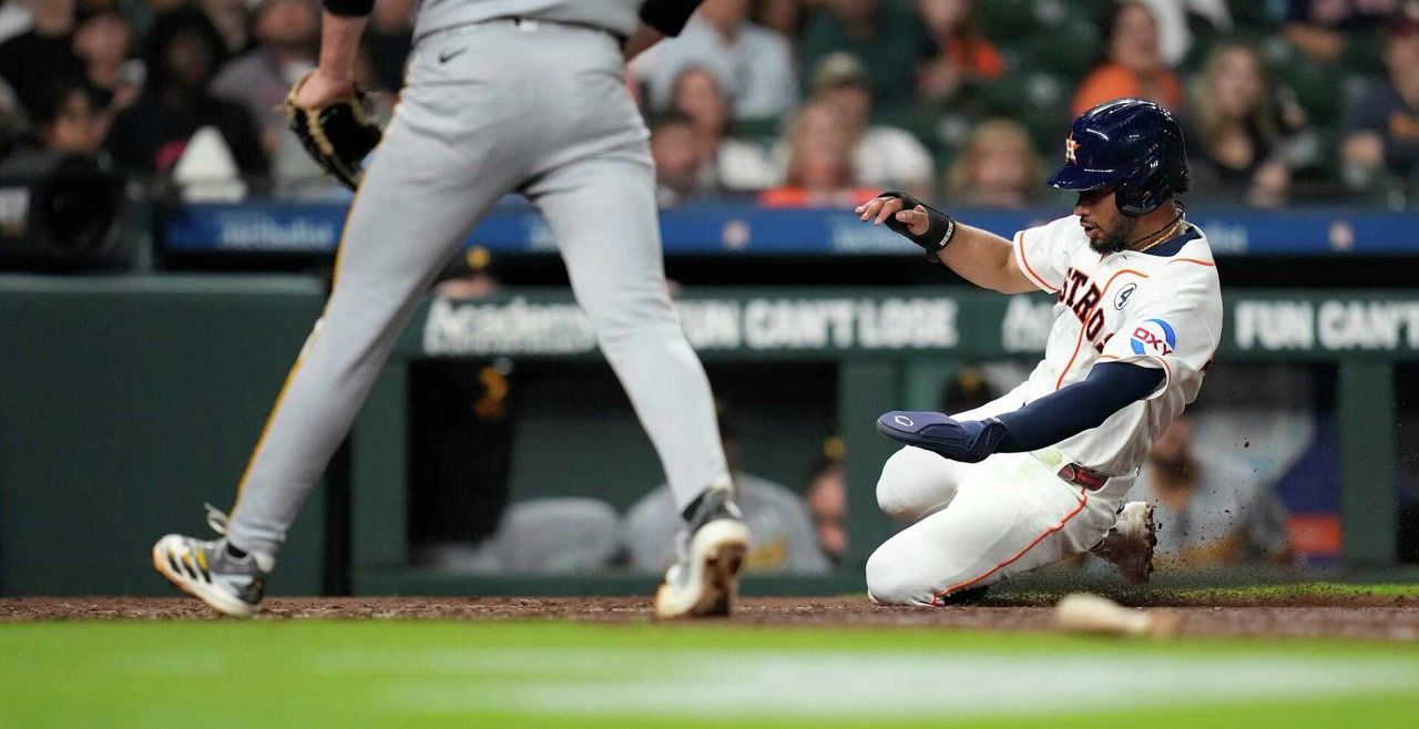 Astros drop second straight in 10-6 loss