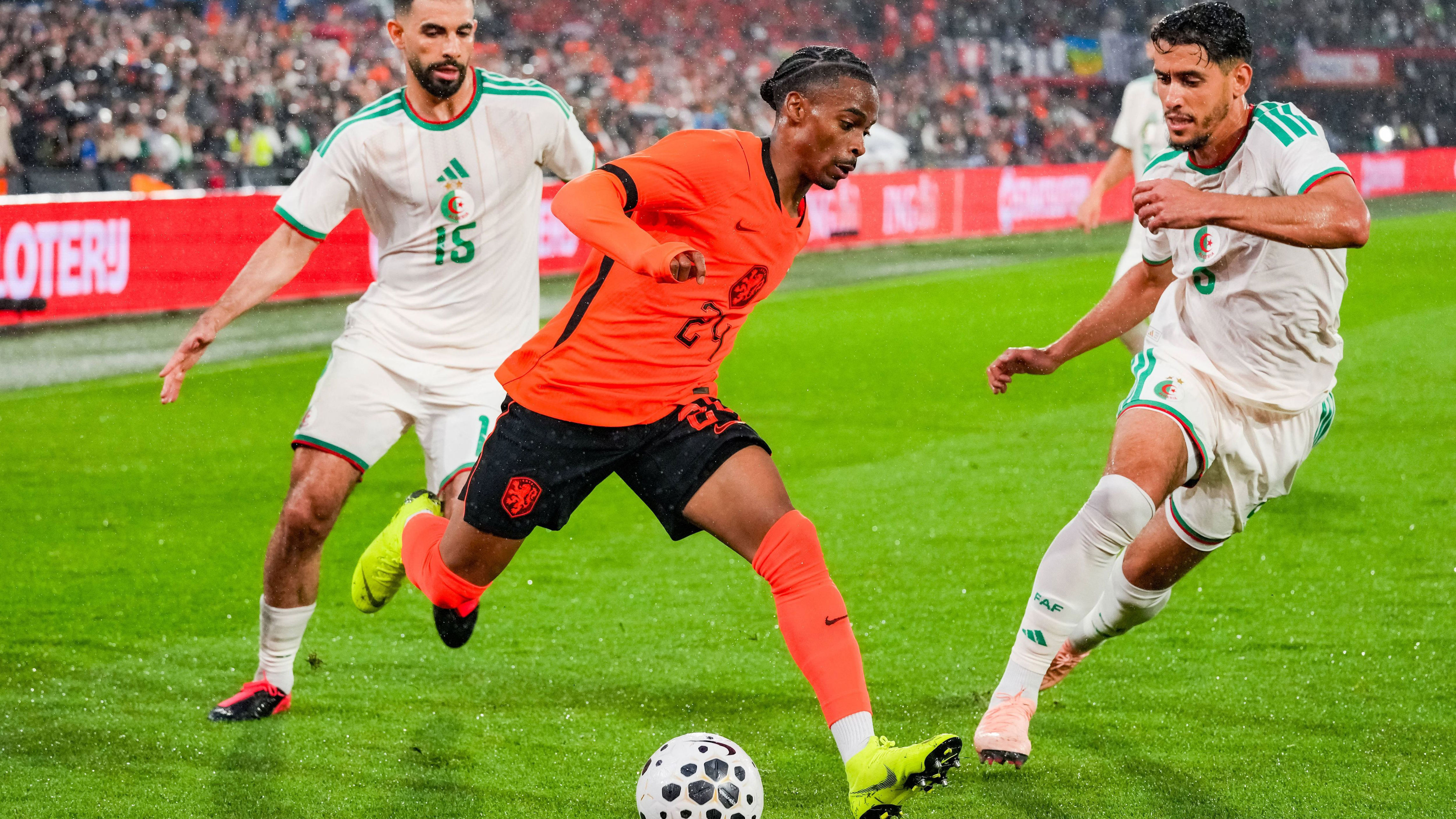 Oranje-fans zeggen allemaal hetzelfde over Crysencio Summerville ...