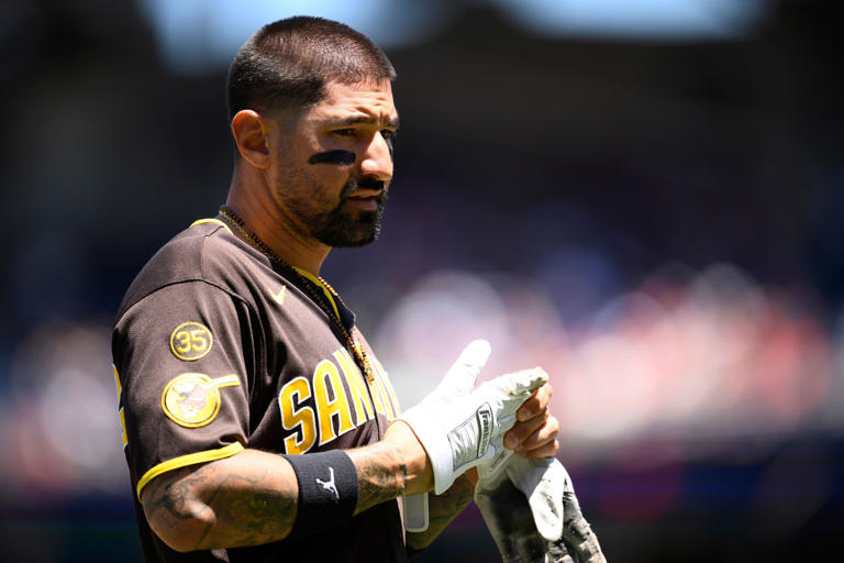 Slumping Padres dump Nick Castellanos after miserable 39 games
