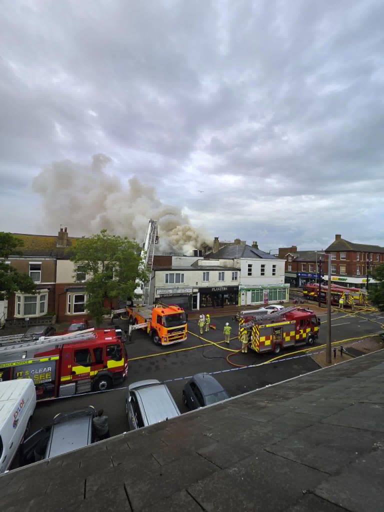 Fleetwood fire: 21 dramatic pics as huge fire swept through former M&S ...