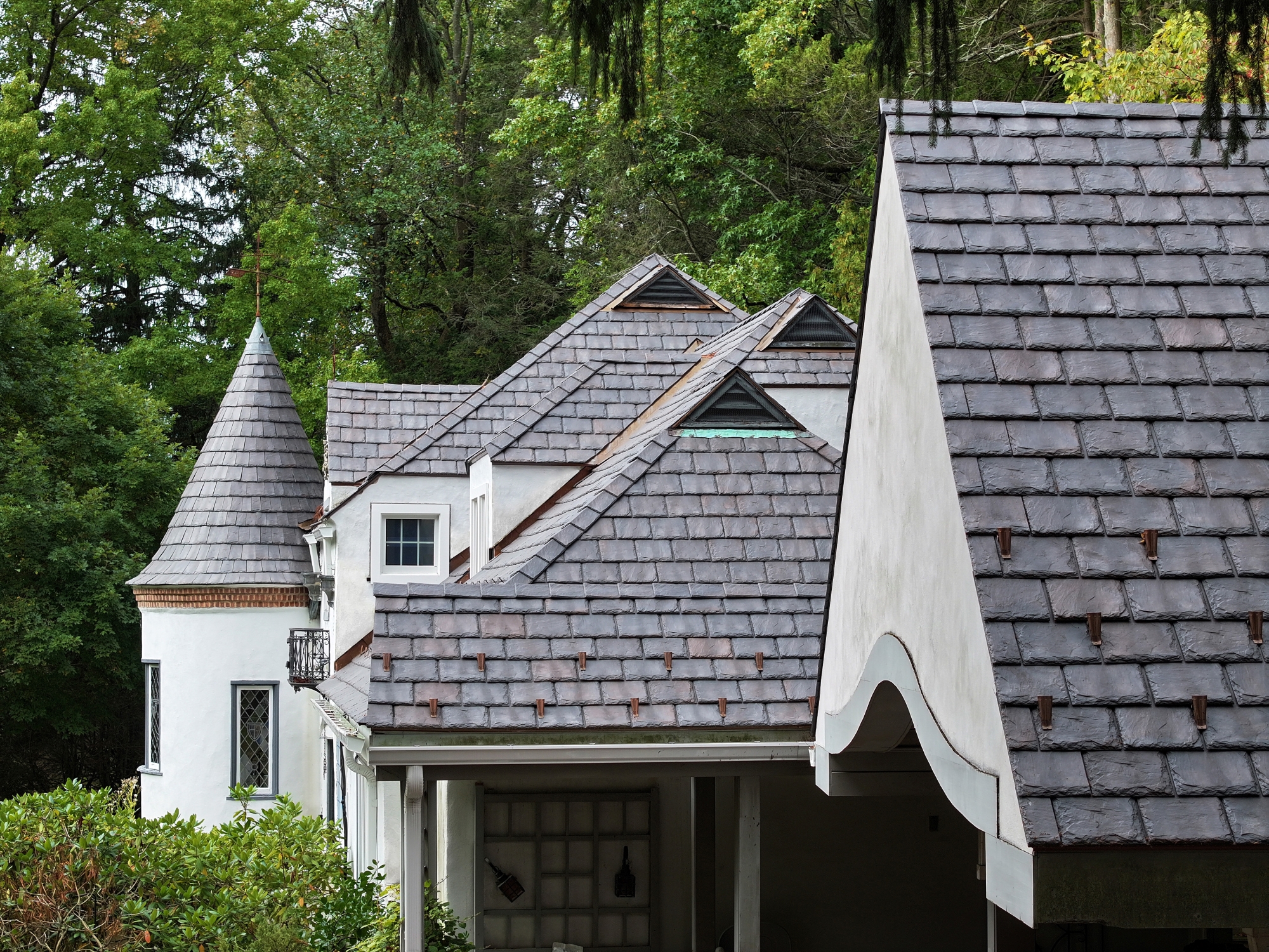 18 common types of roof shingles for residential homes