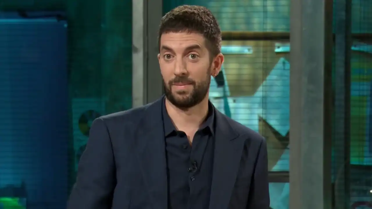 David Broncano pide su plaza como académico en la RAE con Clara Sánchez ...
