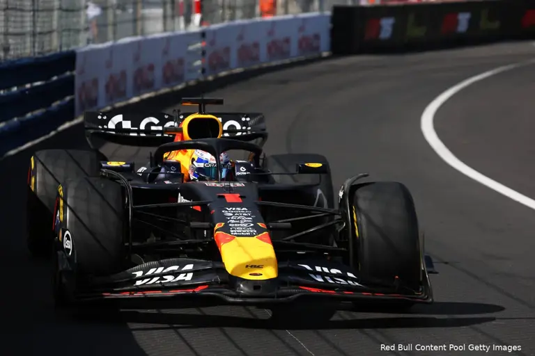 Schiff kan het nauwelijks geloven: "Ze geven Verstappen zes procent kans!"