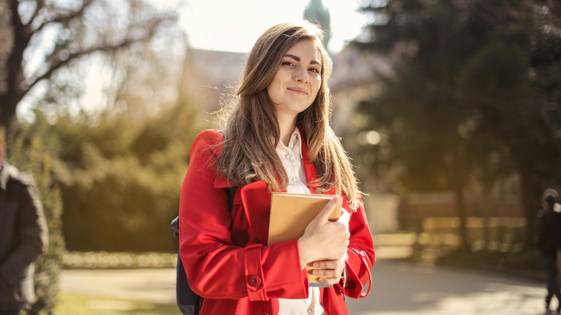 10 reasons it's best to move out for college & 10 why it's better to ...
