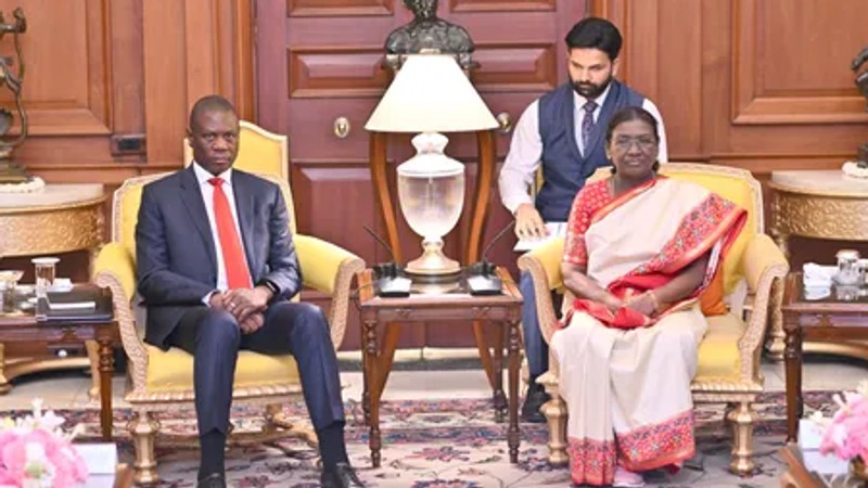 Deputy President Paul Mashatile meets Indian President Droupadi Murmu ...