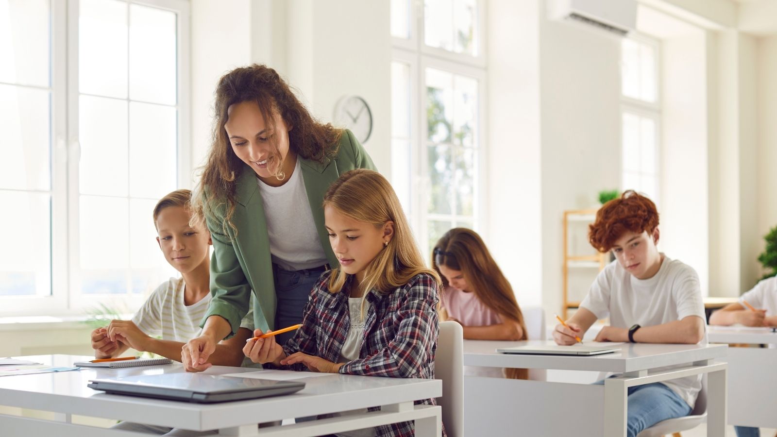 Ontario teachers head into bargaining fight with class sizes at the centre