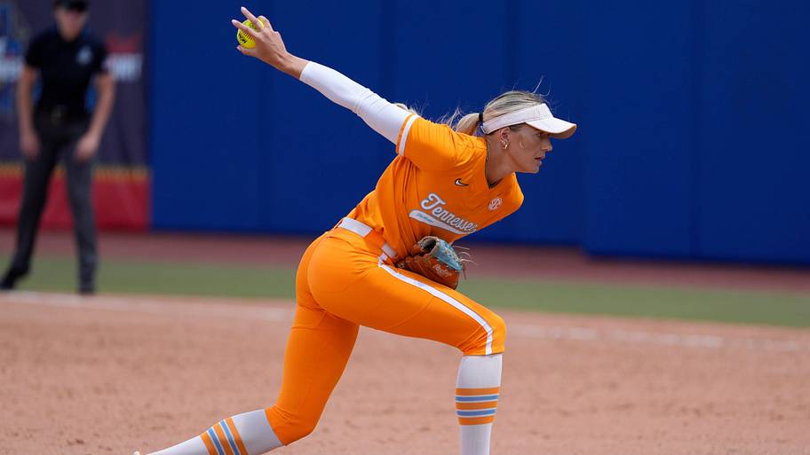 Tennessee softball coach Karen Weekly shares heartfelt message to ...