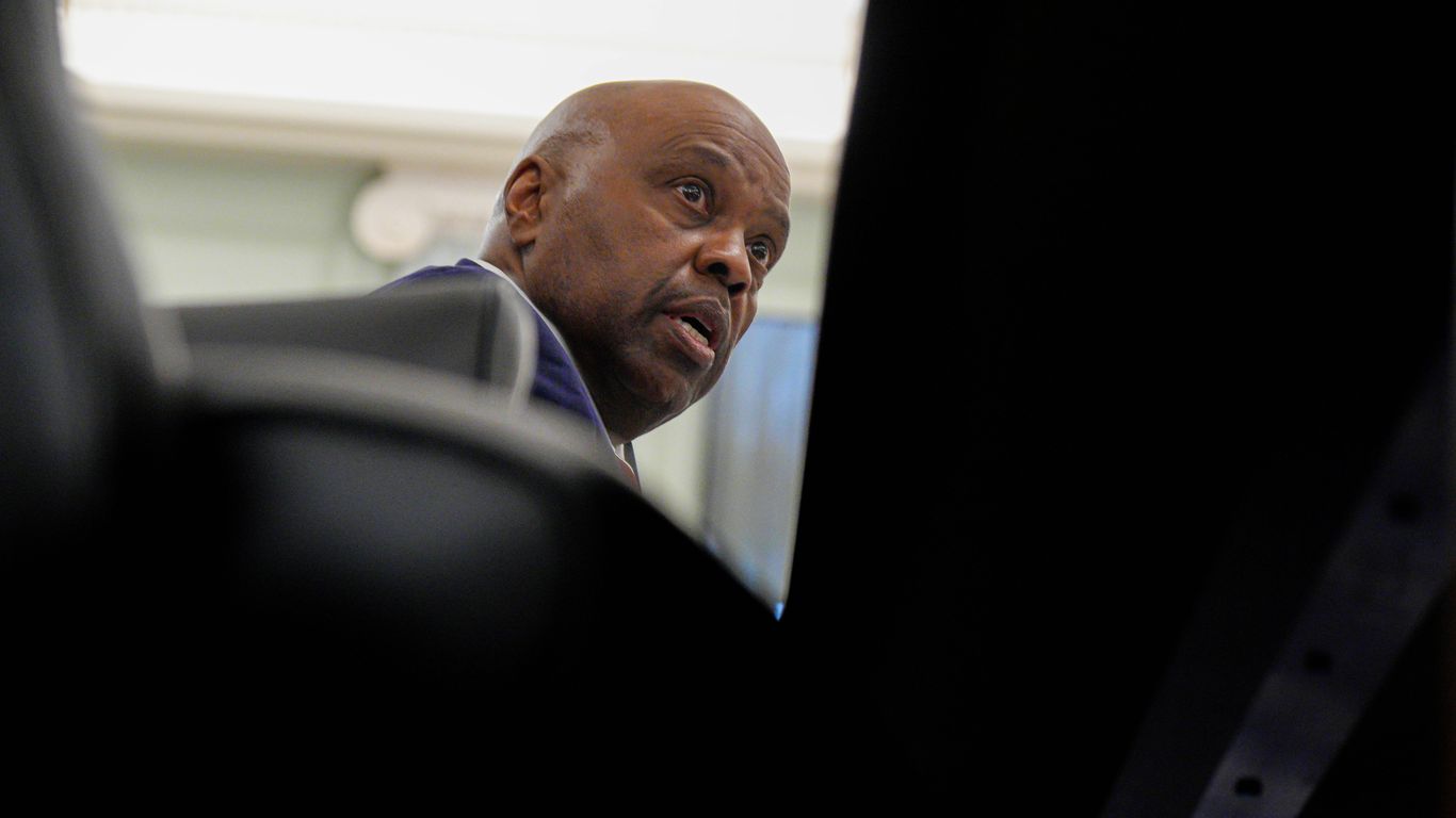 DIA CEO Phil Washington to retire in August