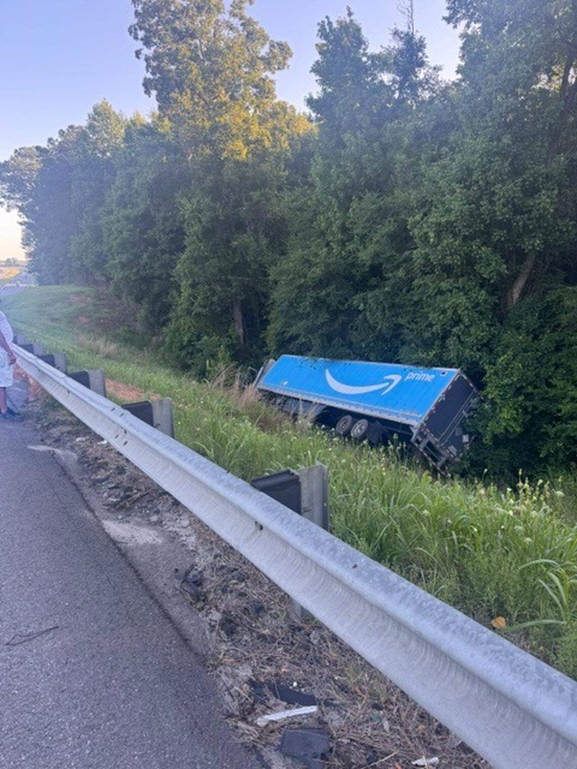 Amazon truck driver fell asleep, ran off highway in Forsyth, deputies say