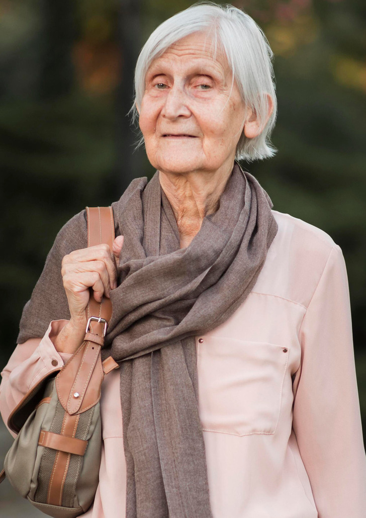 10 moments that prove human kindness and compassion quietly mend a ...