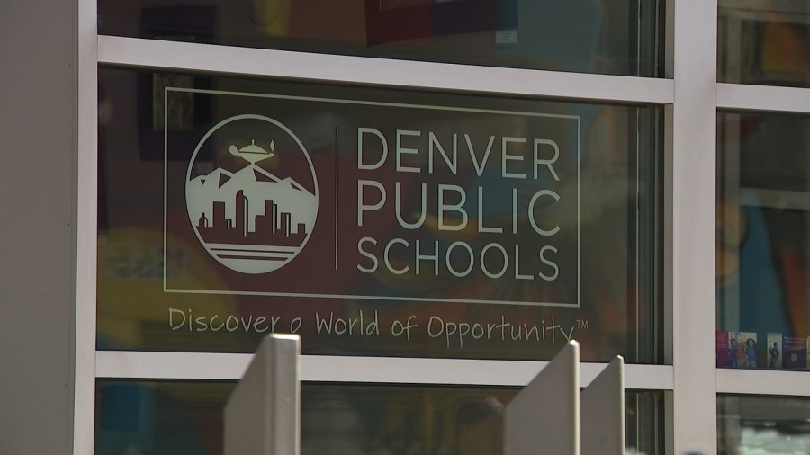 DPS eyes 'bell-to-bell' full-day cellphone restriction