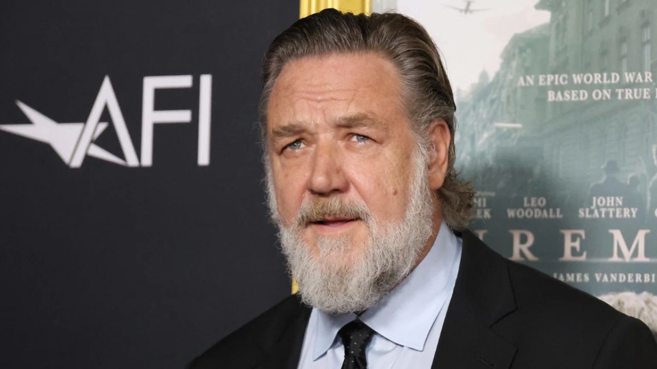 Russell Crowe had a chilling close call with an 11-foot tiger during ...