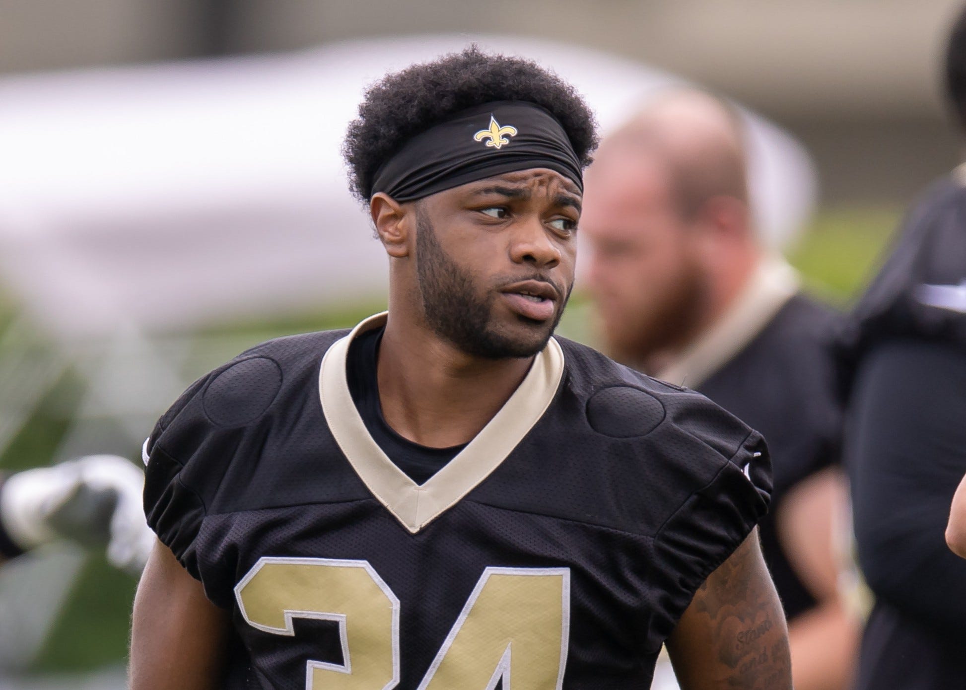 Report: Broncos host UFL's star running back and a returner for workouts