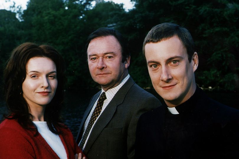 Channel 5 star Stephen Tompkinson's whirlwind romance with on-screen ...