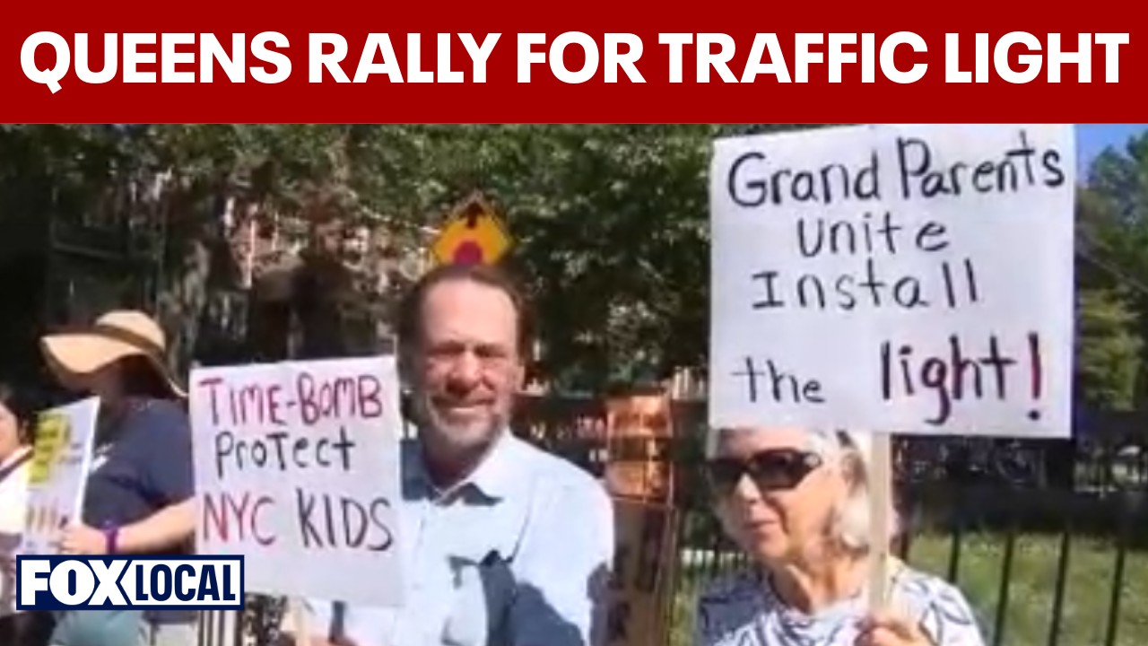 Queens parents rally for traffic light at dangerous Forest Hills ...