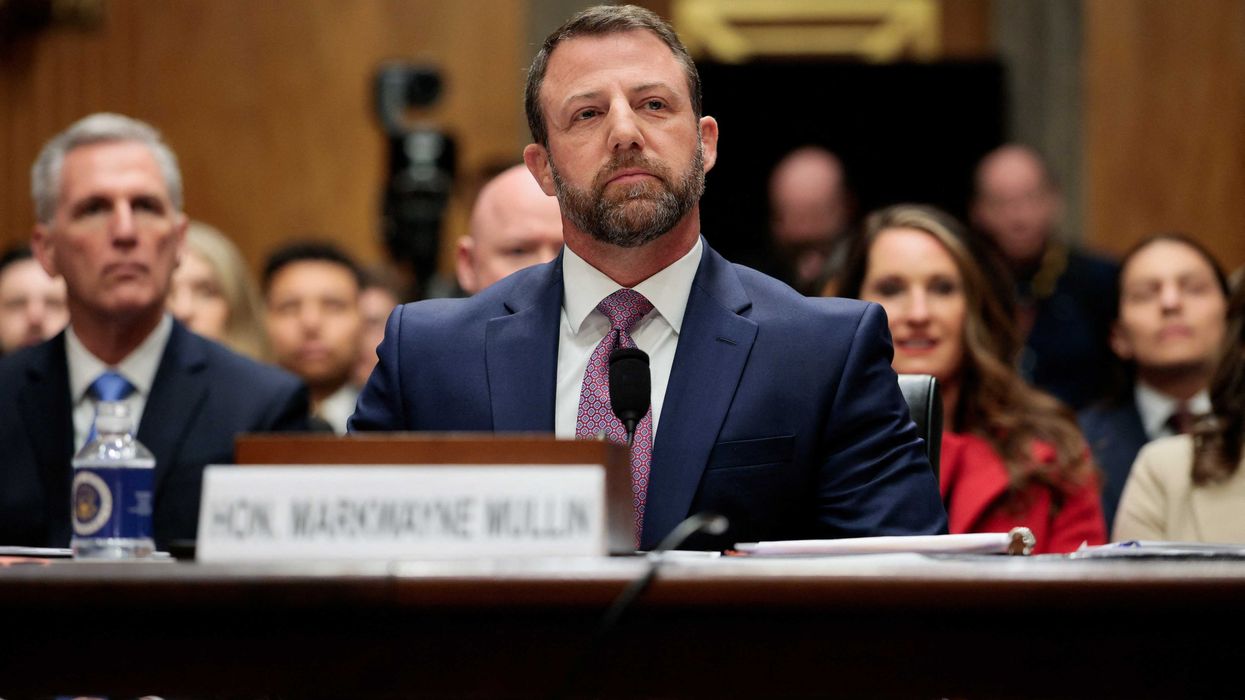 DHS Secretary Markwayne Mullin refuses to commit to complying with ...