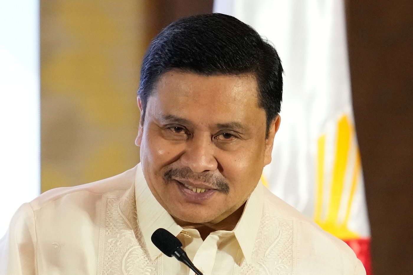 Philippine Senate reopens after 2 days but impasse among senators remain
