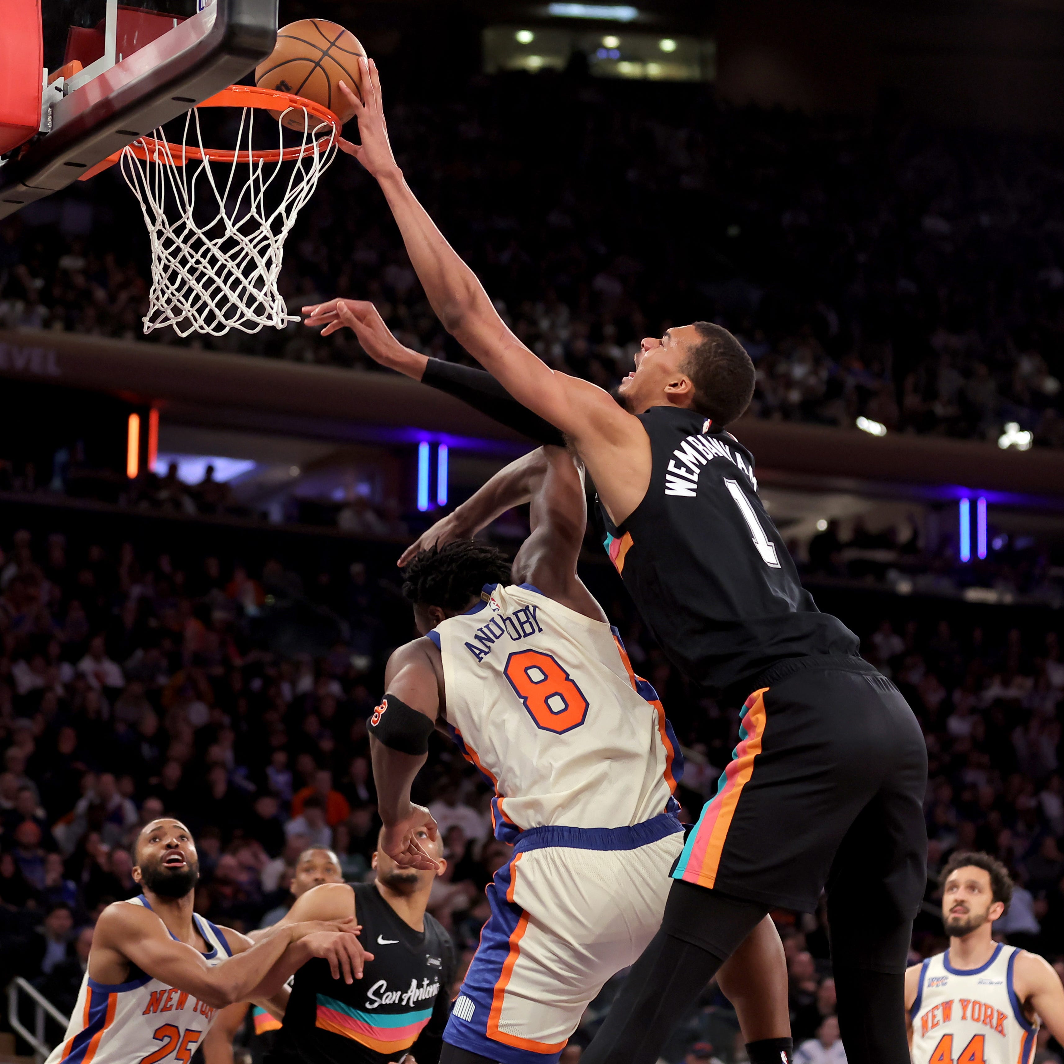 The Knicks steal Game 1, shop NBA Finals Game 2 tickets in San Antonio