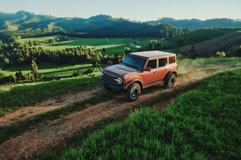 The new Raptor-powered Ford Bronco Filson has hipster vibes and echoes ...