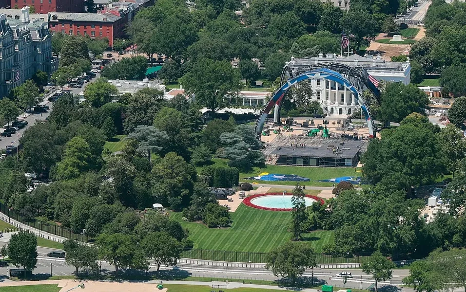 Trump likens White House UFC arena to Eiffel Tower