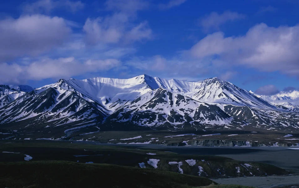 Ex-CIA 'psychic spy' details alleged alien mountain bases