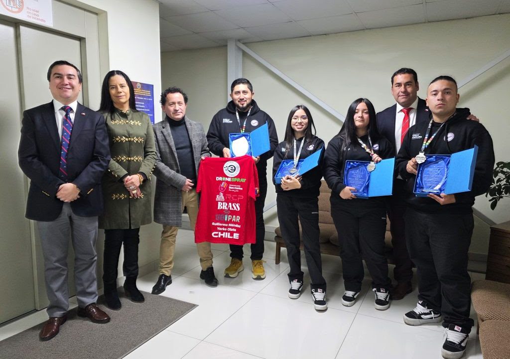 De San Carlos al mundo: estudiantes causan furor con su bomba de agua ...