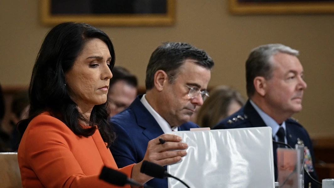 Democrats threaten FISA deal over Trump’s Pulte pick
