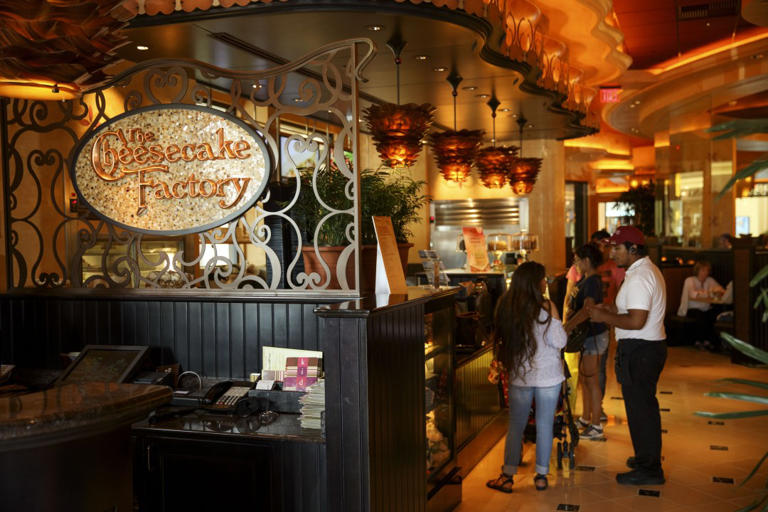 Cheesecake Factory seeks new location at West County Mall