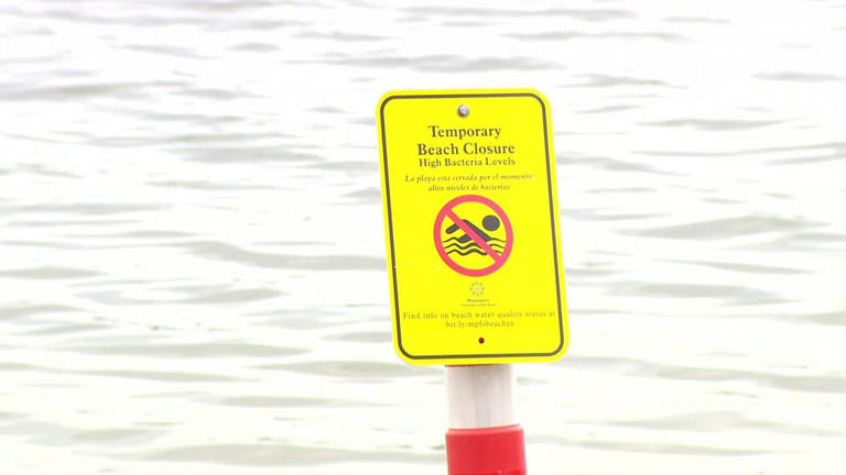 Swimmers warned to avoid Lake Nokomis over blue-green algae advisory