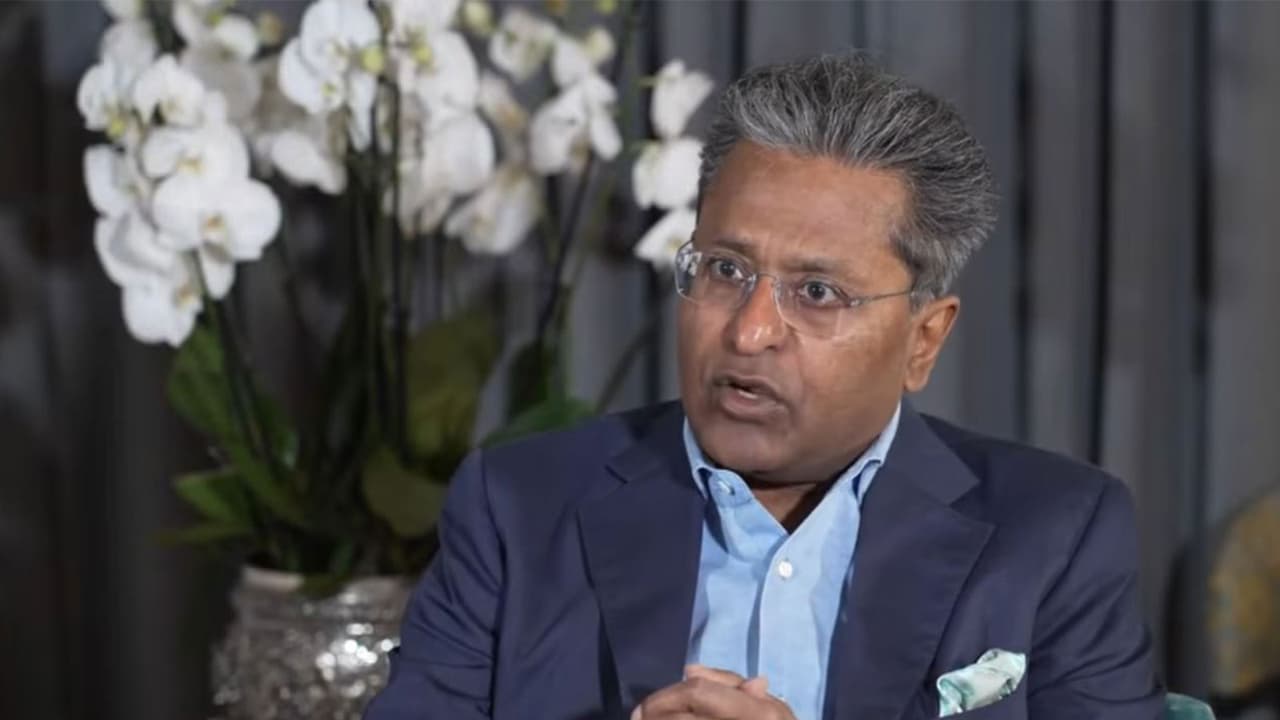 Lalit Modi: UPA ganged up to shield Shashi Tharoor in Kochi IPL row